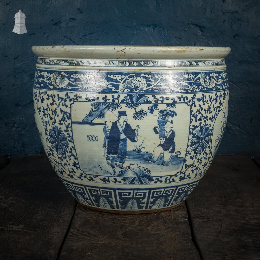 Antique Ming Style Vase Possibly 18th C | Norfolk Reclamation